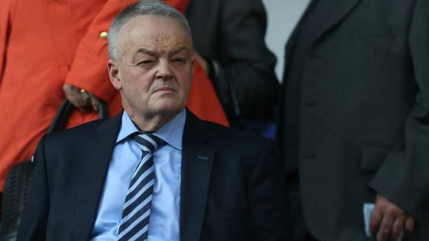 Phil Gartside: Bolton Wanderers chairman 'seriously ill' - BBC Sport