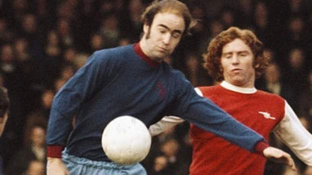 Peter Noble: Former Burnley captain dies aged 72 - BBC Sport