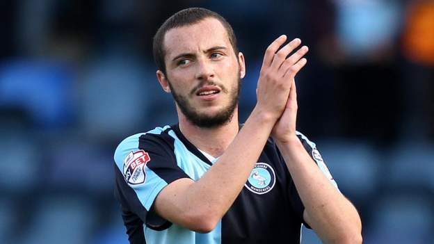 Michael Harriman: Wycombe Wanderers sign QPR player - BBC Sport
