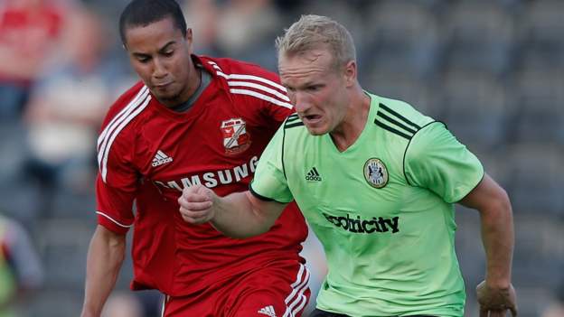 Wrexham sign midfielder Marcus Kelly from Forest Green Rovers - BBC Sport
