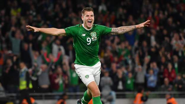 James Collins: Cardiff City sign Republic of Ireland striker - BBC Sport