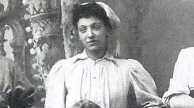 Emma Clarke: FA backs call to honour first British black female player ...