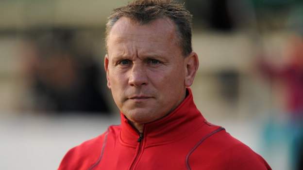 Kingsley Jones: Newport Gwent Dragons 'inches away' from wins - BBC Sport