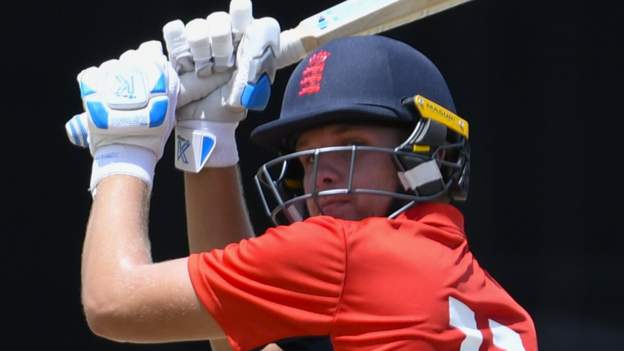 Steven Mullaney praises 'phenomenal' Matt Critchley as North beat South ...