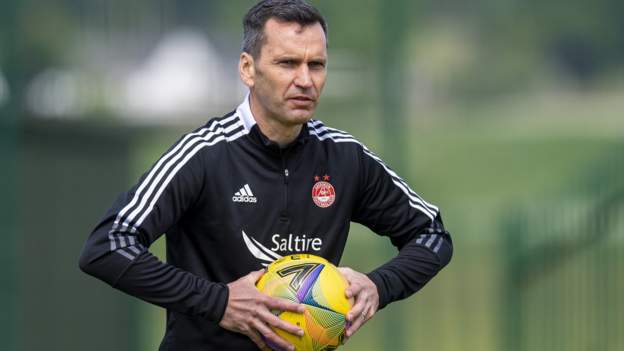 Jack Gurr: Aberdeen sign full-back after Atlanta United release - BBC Sport