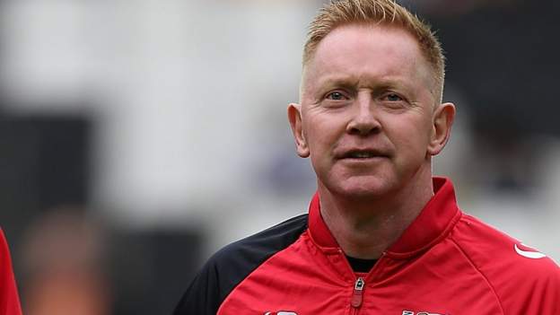 Gary Waddock returns to Aldershot Town for second spell as manager ...