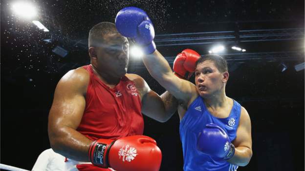 Mitchell Barton 'honoured' to be on Daniel Dubois v Joe Joyce undercard - BBC Sport