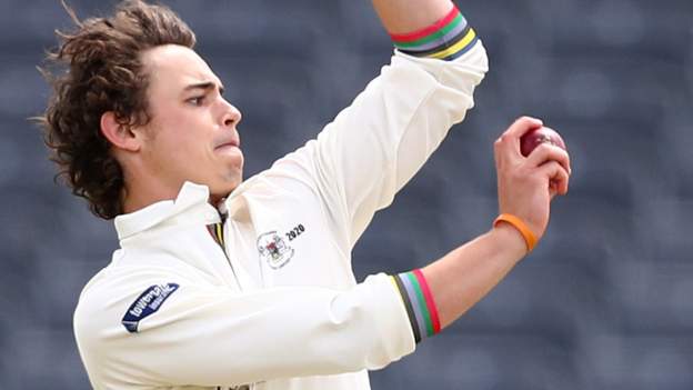 Gloucestershire: Tom Price agrees to extend contract until end of 2023 ...