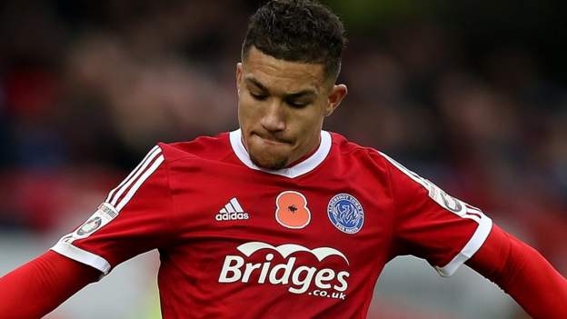 Cheye Alexander signs new Aldershot contract - BBC Sport