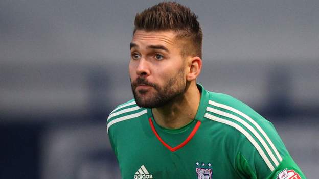 Ipswich Town: Bartosz Bialkowski signs new contract with Championship ...