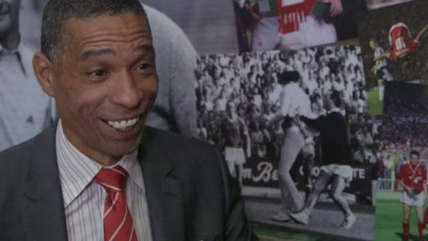 Des Walker: Derby County bring in Nottingham Forest legend - BBC Sport