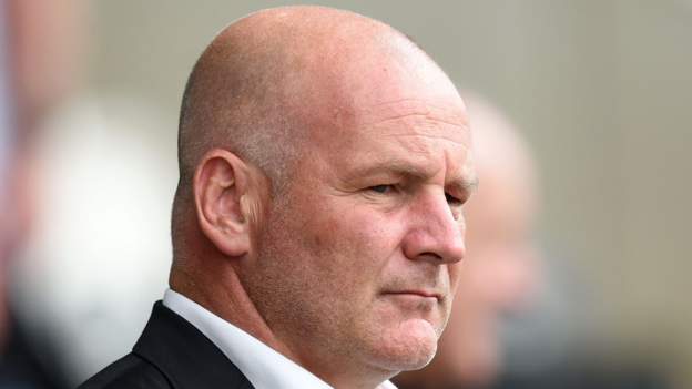 Gus MacPherson: St Mirren technical director leaves role - BBC Sport