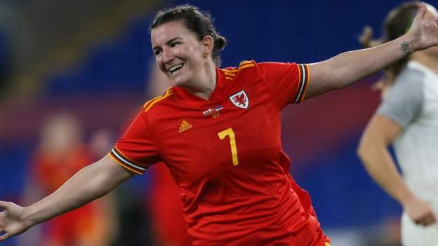 Helen Ward: Wales' top scorer focused on success not caps - BBC Sport