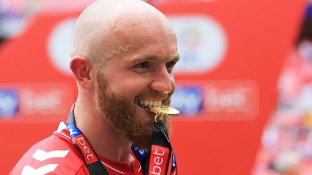 Jonny Williams: Wales international re-signs with Charlton Athletic ...