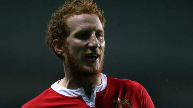 Dean Lewington: Out-of-favour MK Dons captain training with Charlton ...