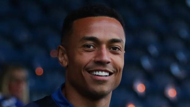 Oldham Athletic: Striker Alex Reid joins on two-and-a-half year deal ...