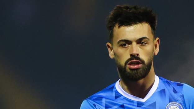 Macauley Southam-Hales: Stockport County right-back gets all-clear ...