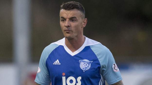 Scottish League Two: Derek Lyle double puts Peterhead top of table ...