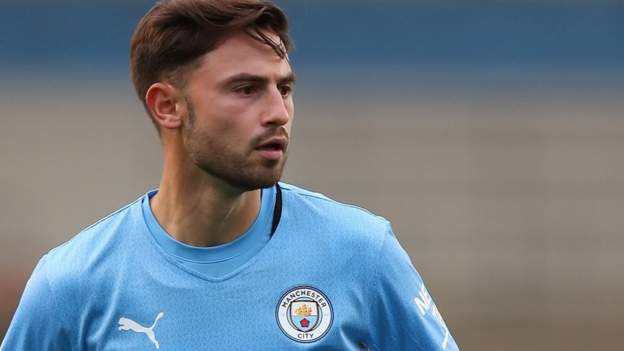 Patrick Roberts: Sunderland sign Man City winger on initial six-month deal - BBC Sport