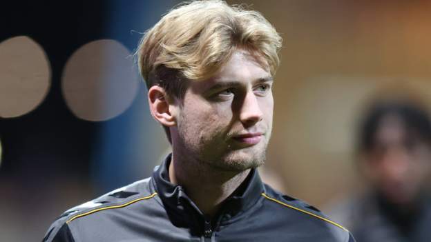 Declan Drysdale: Newport County defender faces injury lay-off - BBC Sport