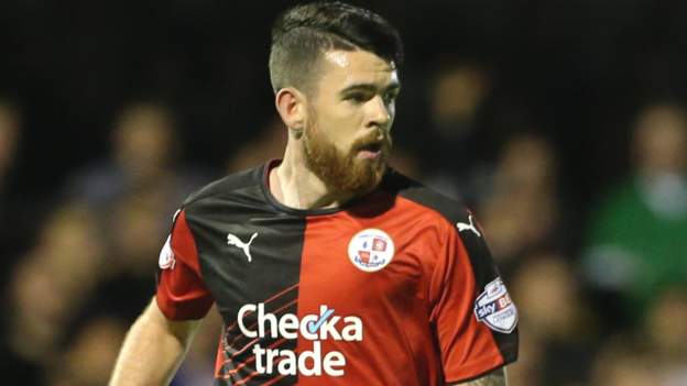 Liam Donnelly: Hartlepool United sign former Fulham defender - BBC Sport