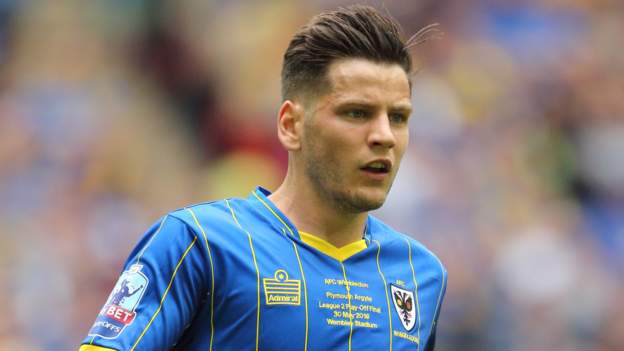 Connor Smith: Plymouth Argyle sign AFC Wimbledon midfielder - BBC Sport