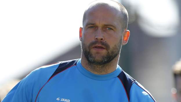 Kevin Nicholson: Torquay United player-manager leaves National League ...