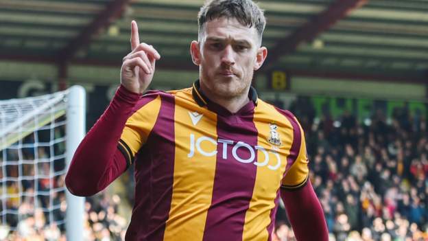 Andy Cook: Bradford City offer new deal to League Two top scorer - BBC ...