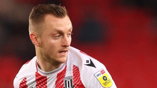 Ben Wilmot: Stoke City defender suffers fracture in his back - BBC Sport