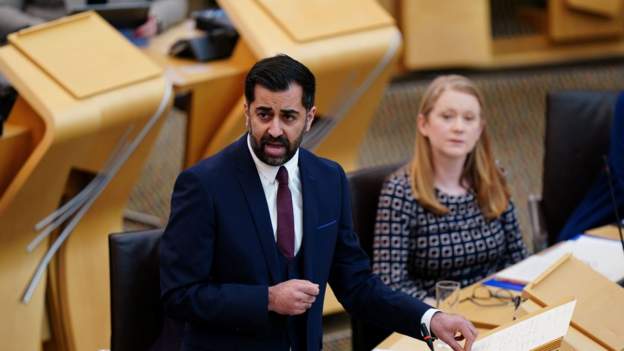 SNP leader Yousaf acknowledges job's challenges - BBC News