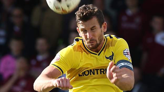 Oxford United: Jake Wright injury hands Chey Dunkley chance - BBC Sport