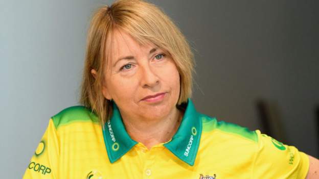 Australia netball coach Lisa Alexander to leave in 2020 - BBC Sport