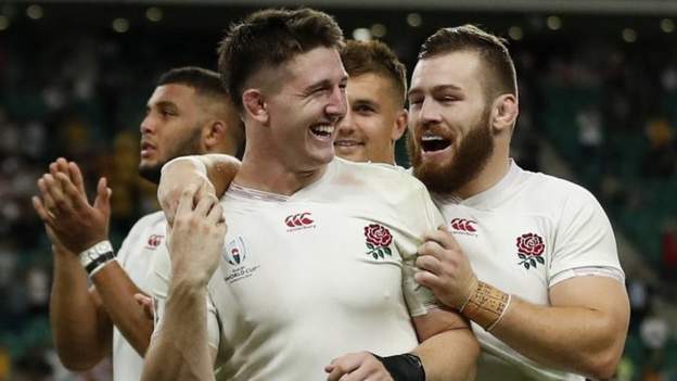 England beat Australia 40-16 to make Rugby World Cup semi-finals - BBC ...