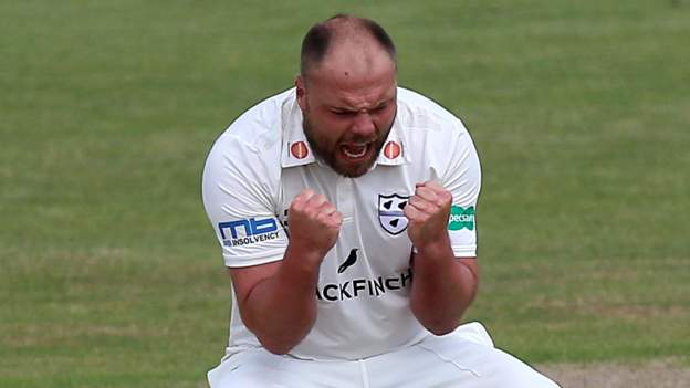 County Championship: Joe Leach among wickets as Worcestershire start ...