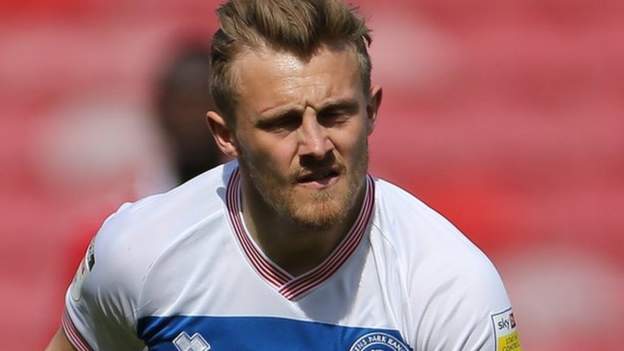 George Thomas: Midfielder leaves QPR to sign for Cambridge - BBC Sport