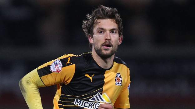 Cambridge United: Harrison Dunk signs two-year contract - BBC Sport