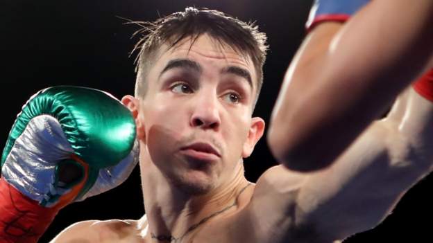 Michael Conlan impresses on professional debut - BBC Sport