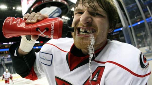 Ice hockey: Glasgow Clan's Zack Fitzgerald on life as an enforcer - BBC ...