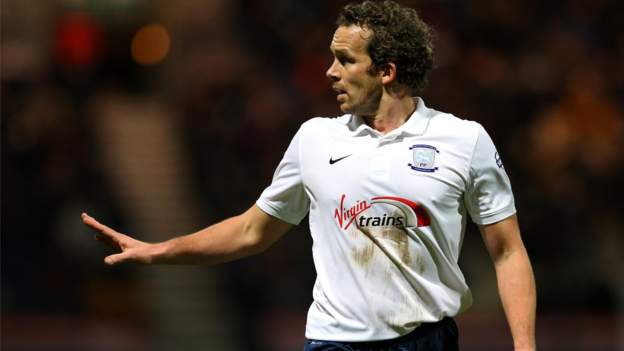 Kevin Davies: Ex-Preston, Bolton and England striker retires - BBC Sport