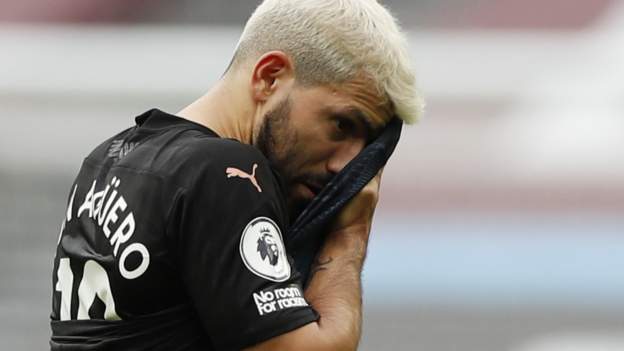 Manchester City: Sergio Aguero suffers leg injury - BBC Sport