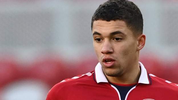 Nathan Wood: Middlesbrough recall defender from Hibernian loan - BBC Sport