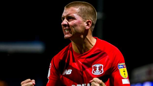 Sam Ling: Leyton Orient defender agrees new contract at League Two club ...