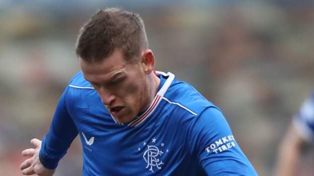 Steven Davis: Northern Ireland midfielder keen to remain with Rangers ...