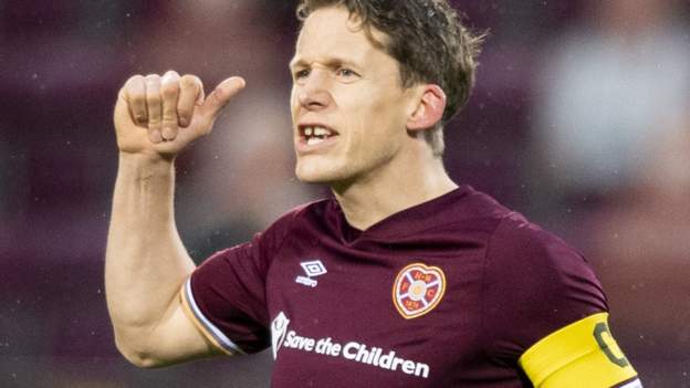 Christophe Berra: Hearts captain agrees two-year with Raith Rovers ...