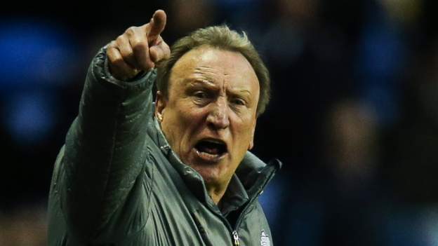 Cardiff City: Neil Warnock 'distraught' at defeat by Reading - BBC Sport