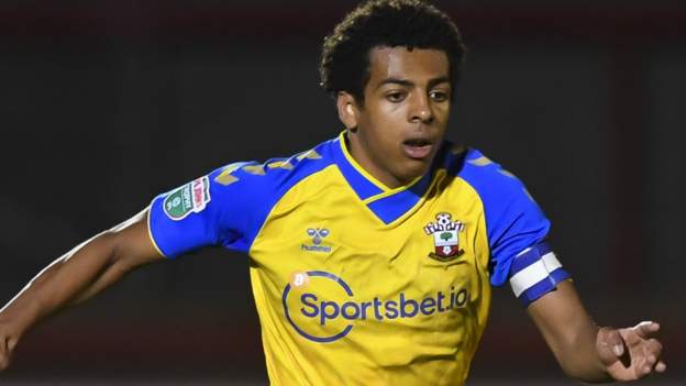 Caleb Watts: Crawley Town sign Southampton attacker on loan - BBC Sport