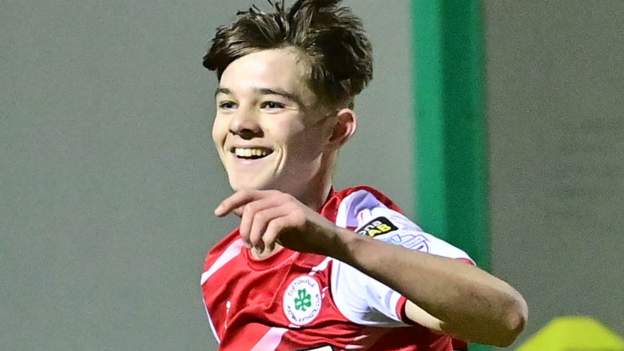Sean Moore: Dramatic rise of 'late bloomer' teen who could follow Whyte ...