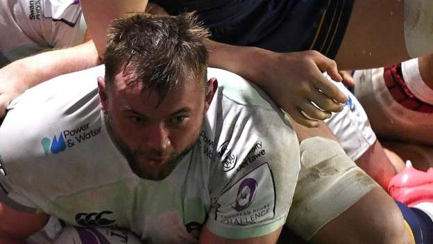 Sam Parry: Wales hooker signs new two-year Ospreys deal - BBC Sport