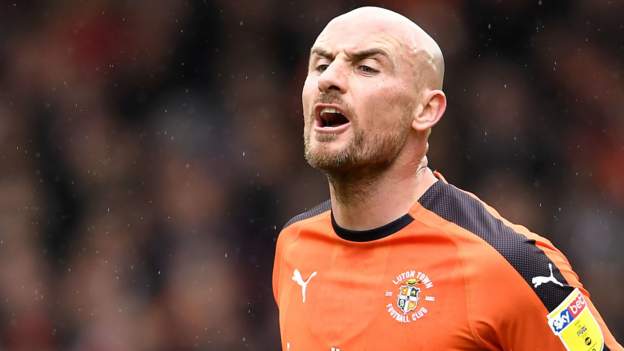 Luton Town: Alan McCormack among five released by League One champions ...
