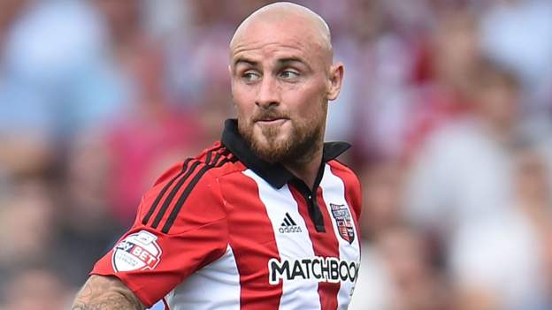 Alan McCormack extends Brentford deal after triggering contract clause ...